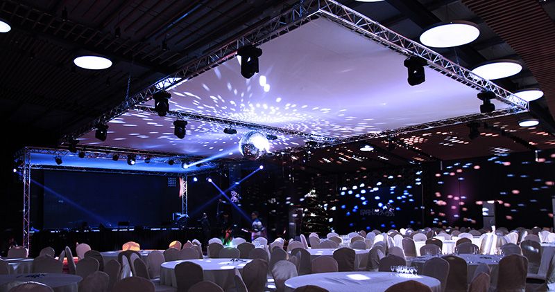 Crocus, Бөхийн өргөө, One Event Hall гэсэн газруудад тоглолт зохион ...